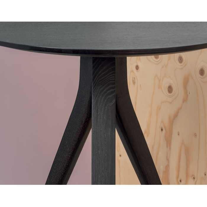 Nuez Table - Subtilitas